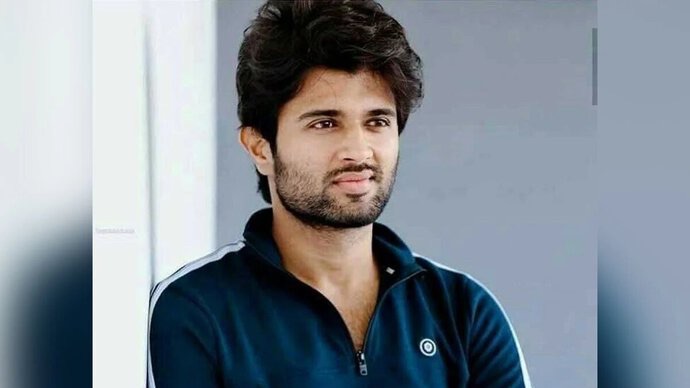 Vijay Deverakonda's long and heartfelt letter to his mom - Bollywood.com
