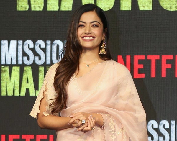 Actors Sidharth Malhotra & Rashmika Mandanna at the trailer launch of ...